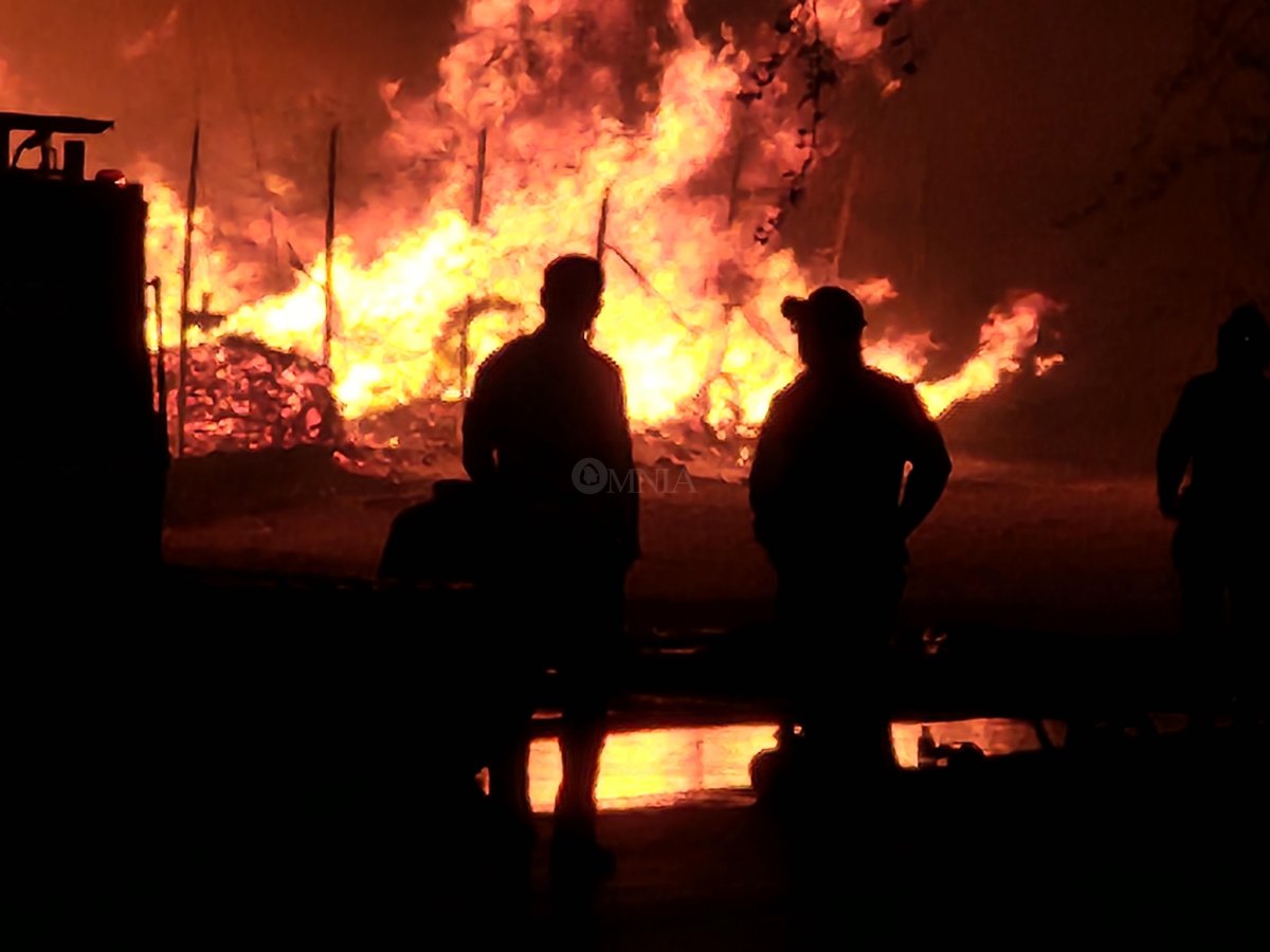Van 139 incendios industrial comercial: Bomberos | Omnia