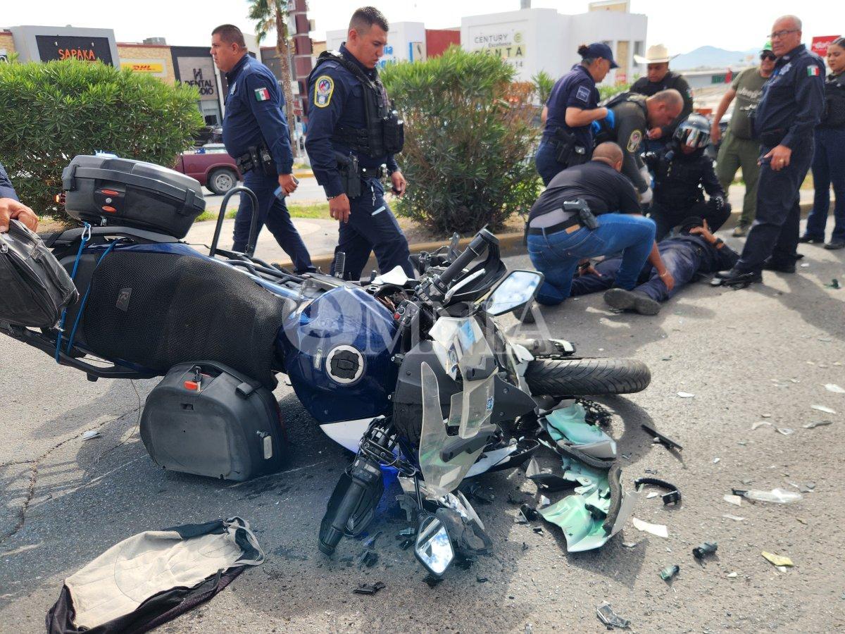 Policía vial resulta gravemente lesionado tras impactar contra pick-up ...